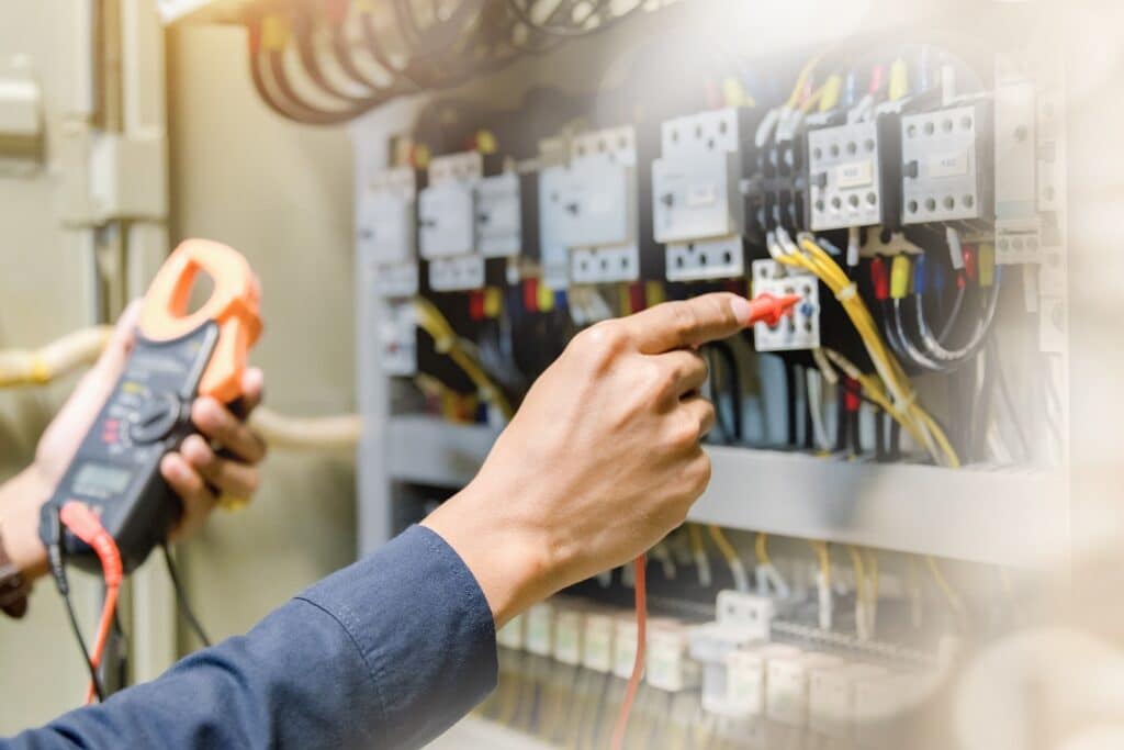 Elektroinstallateur Lohn Schweiz 2026 | Lohn checken